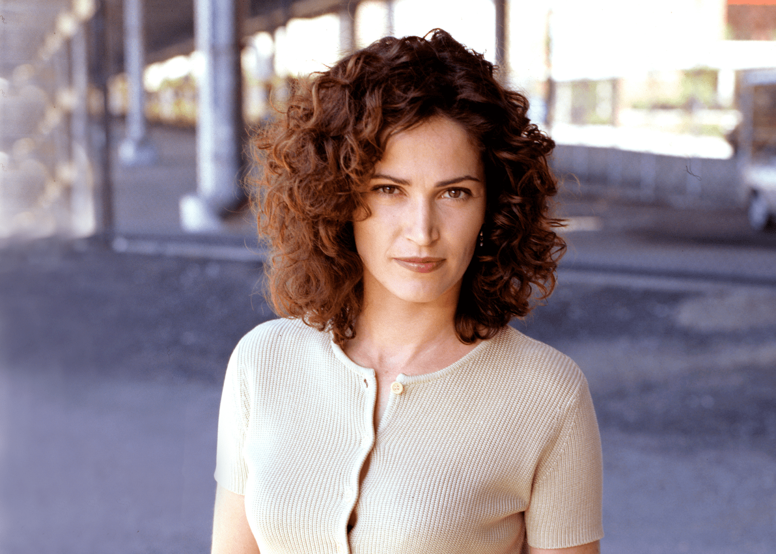 Biography of Actress Kim Delaney - philadelphiaski.com